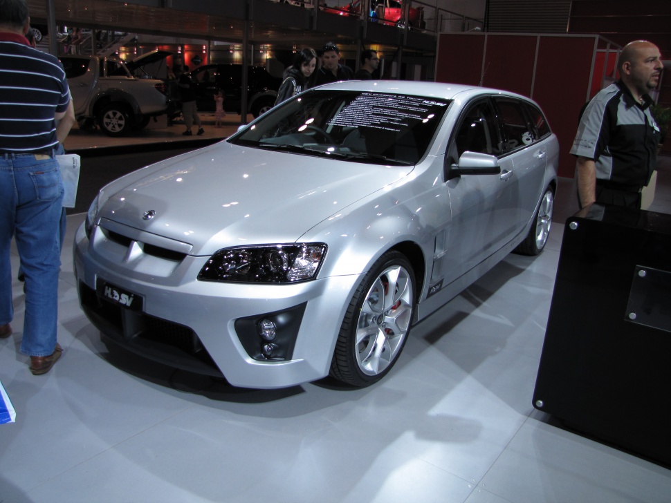 HSV Clubsport Tourer (VE) R8 6.2 V8 (431 Hp) Automatic